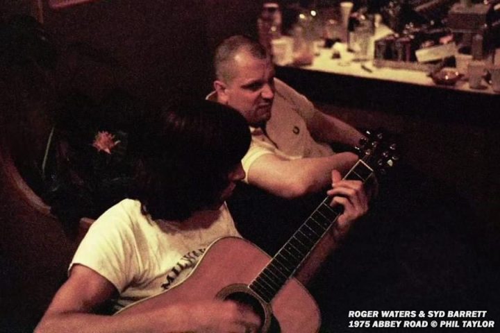 Neue Fotos von Phil Taylor zeigen Syd Barrett bei Pink Floyd im Abbey Road Studio | Pulse & Spirit